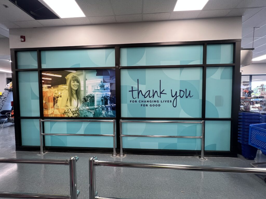 How to Design Eye-Catching Retail Signs - Diamond Signs and Graphics